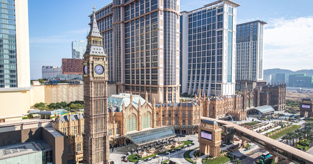 The Londoner Macao Review: Hotel & British Glitz